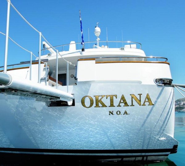 Yacht OKTANA, Codecasa | CHARTERWORLD Luxury Superyacht Charters
